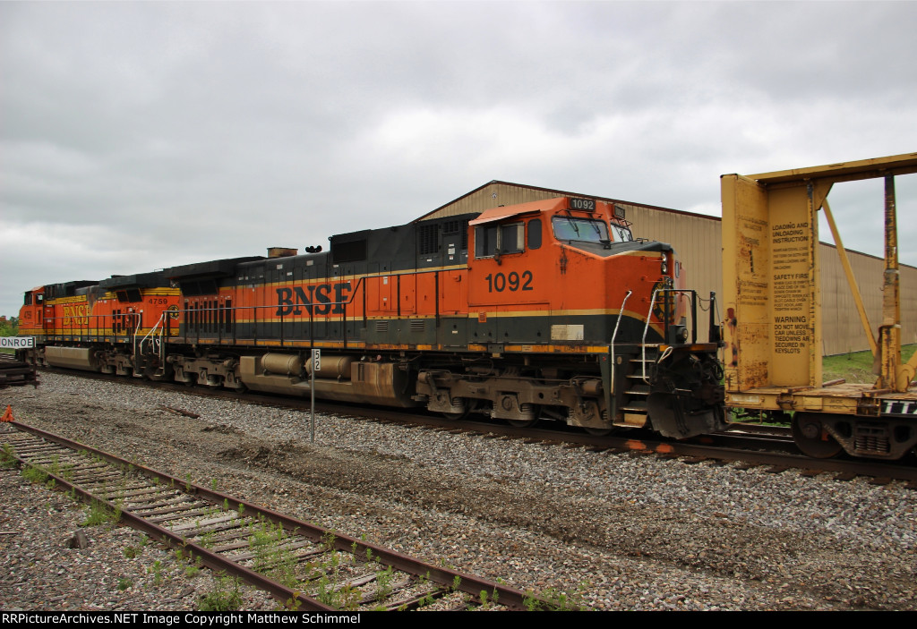 BNSF 1092